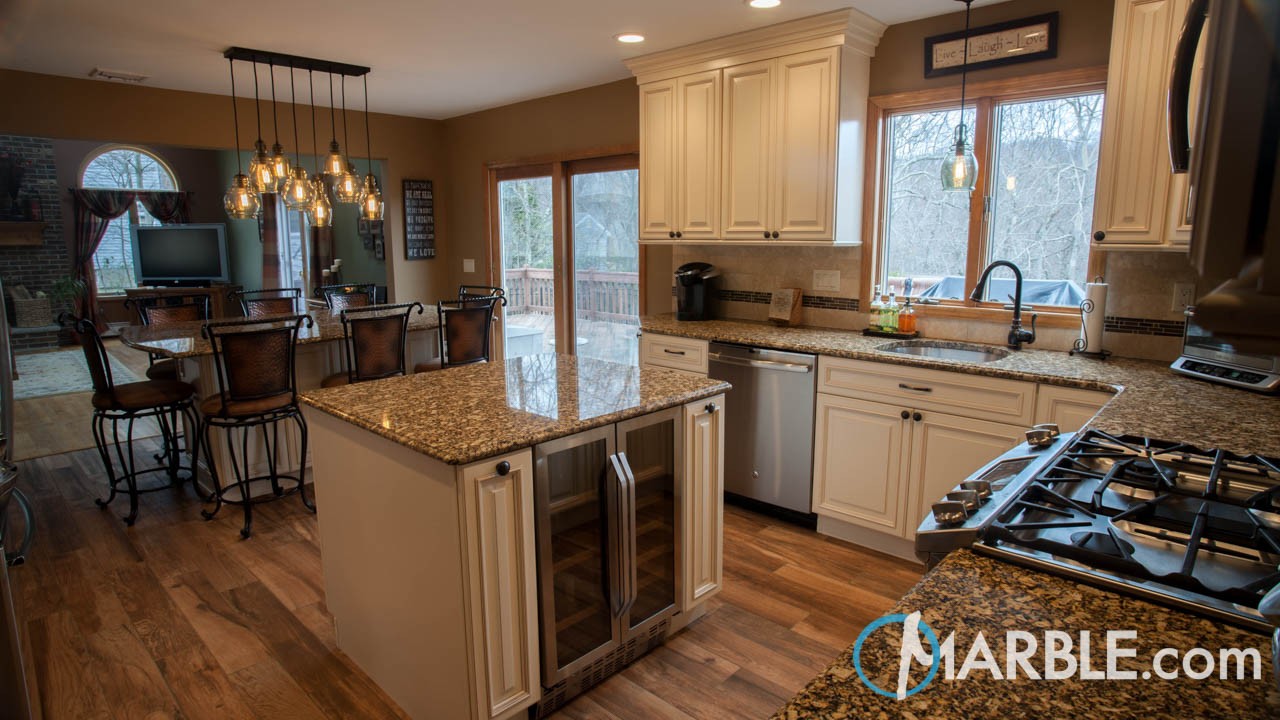 Florence Gold Granite Kitchen Countertops | Marble.com